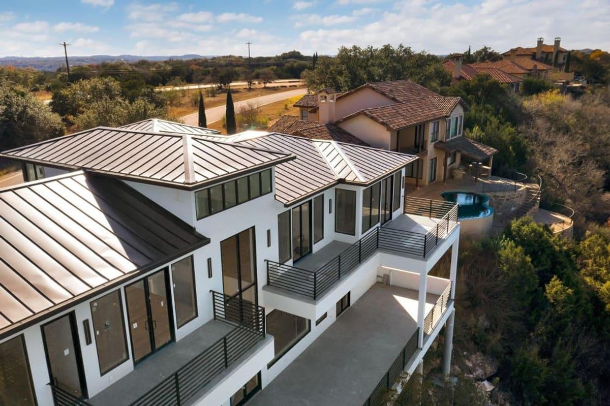 Uninterrupted lake views could be yours. - CultureMap Houston