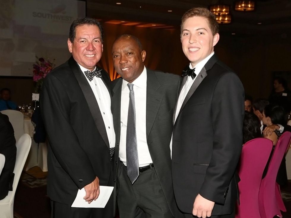 Tacos y Tacones gala raises $400,000 for Latino organization that ...