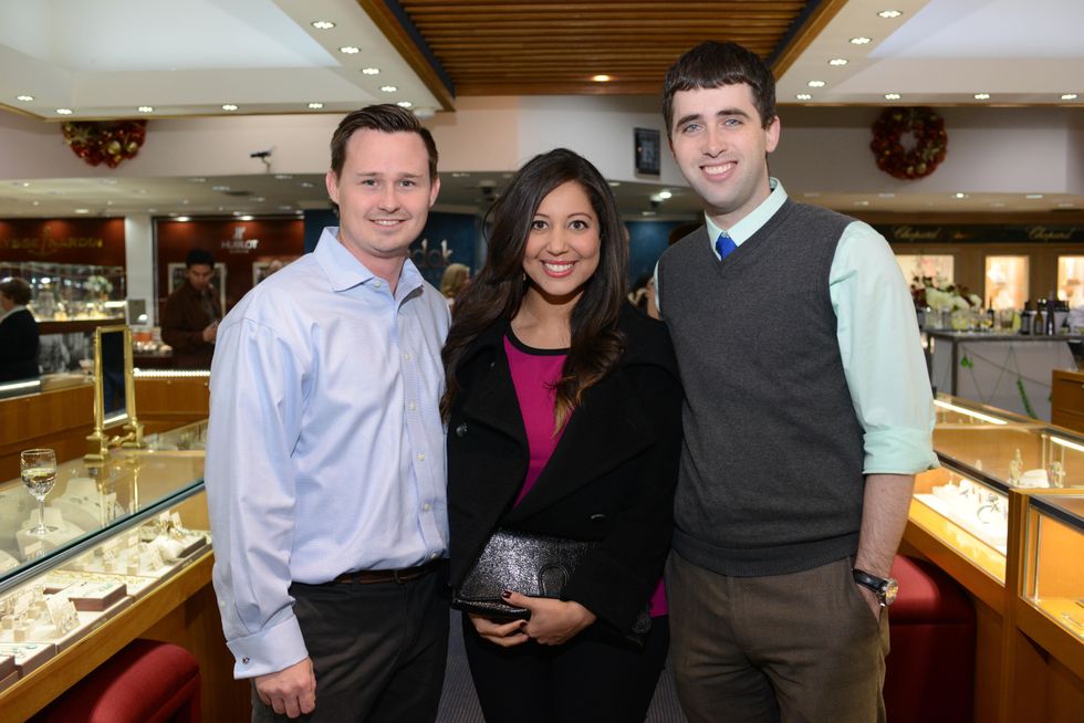 Dazzling jewels floor would-be Santas: This party takes holiday bling ...