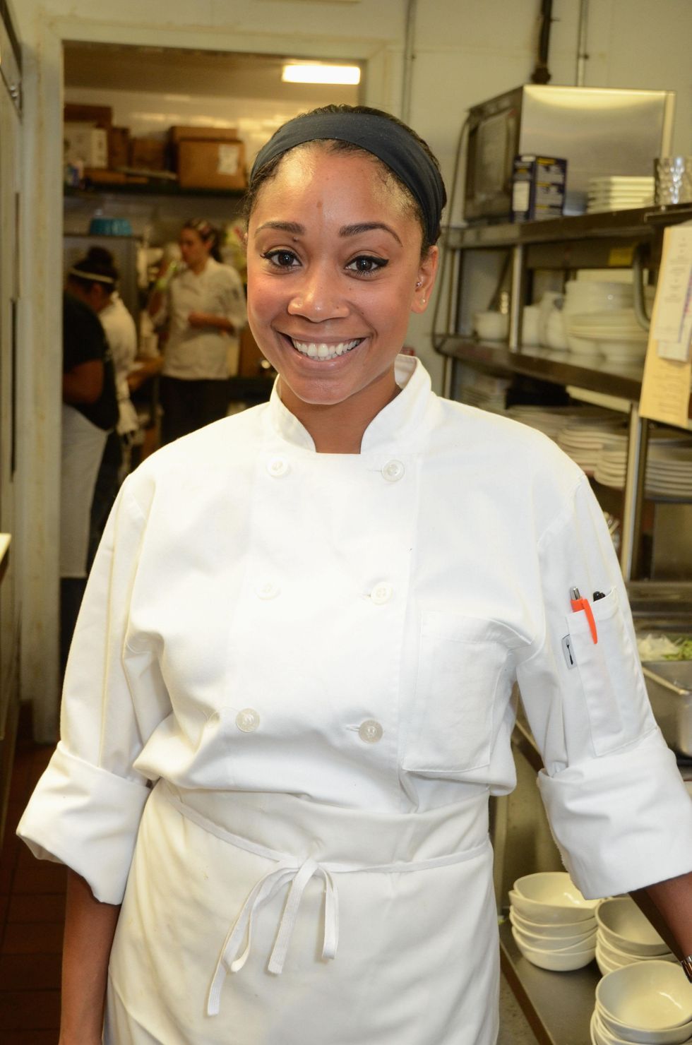 Reality TV star chef wows socialites and a financial heavy hitter in a ...