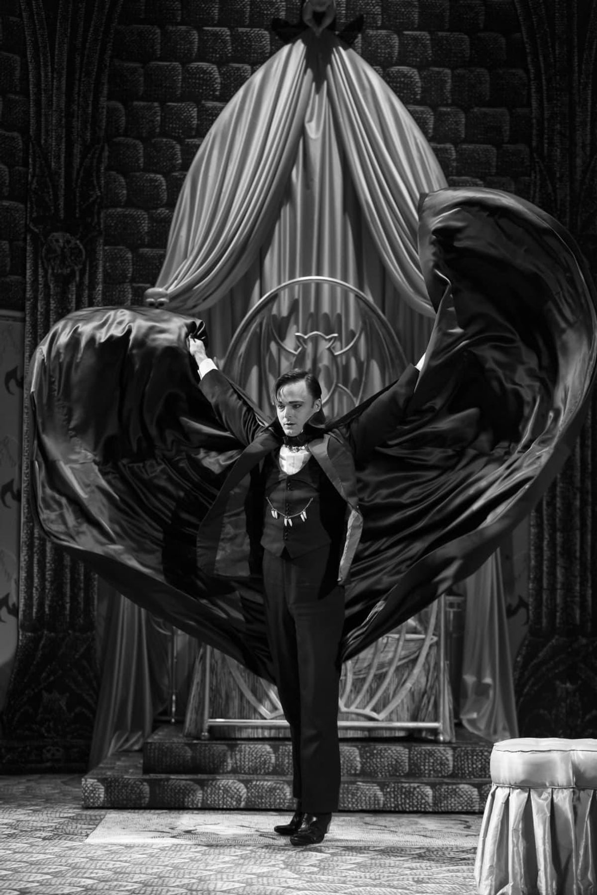 Jay Sullivan as Dracula in the Alley Theatre’s production of Dracula ...