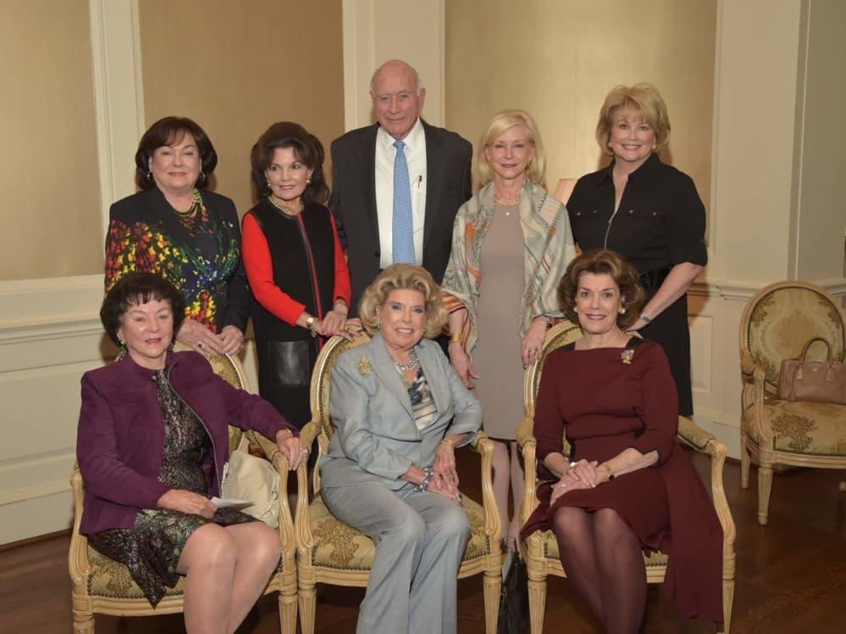 Past honorees, seated: Nancy Reynolds, Joan Lyons, Jeanie Kilroy Wilson ...