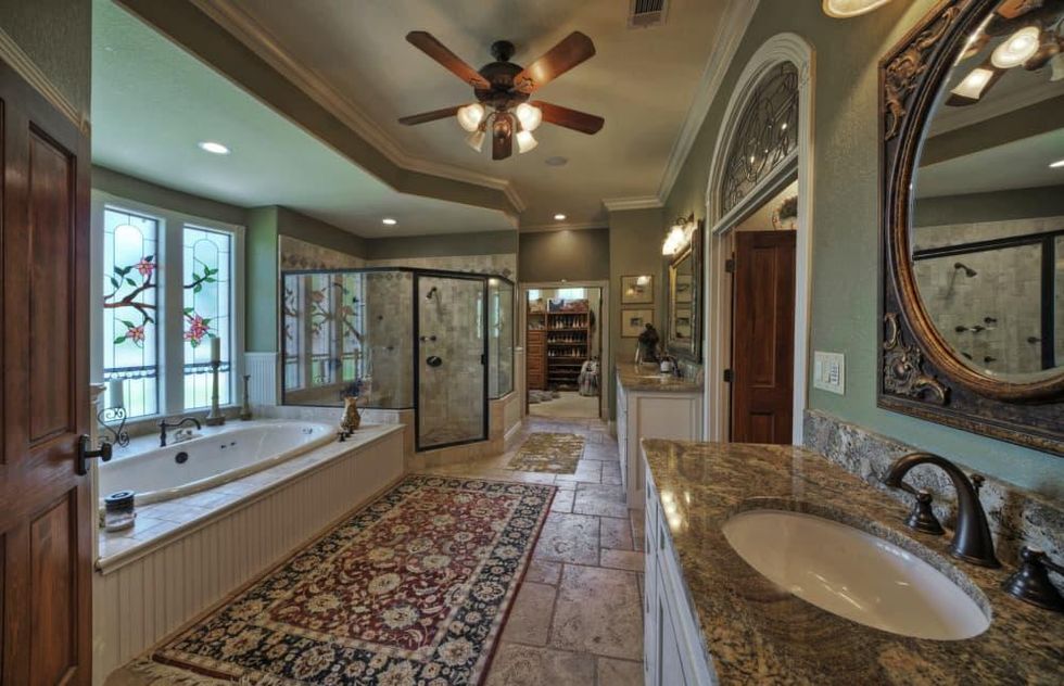 Incredible Hill Country horse ranch near Austin lassoes $9 million ...