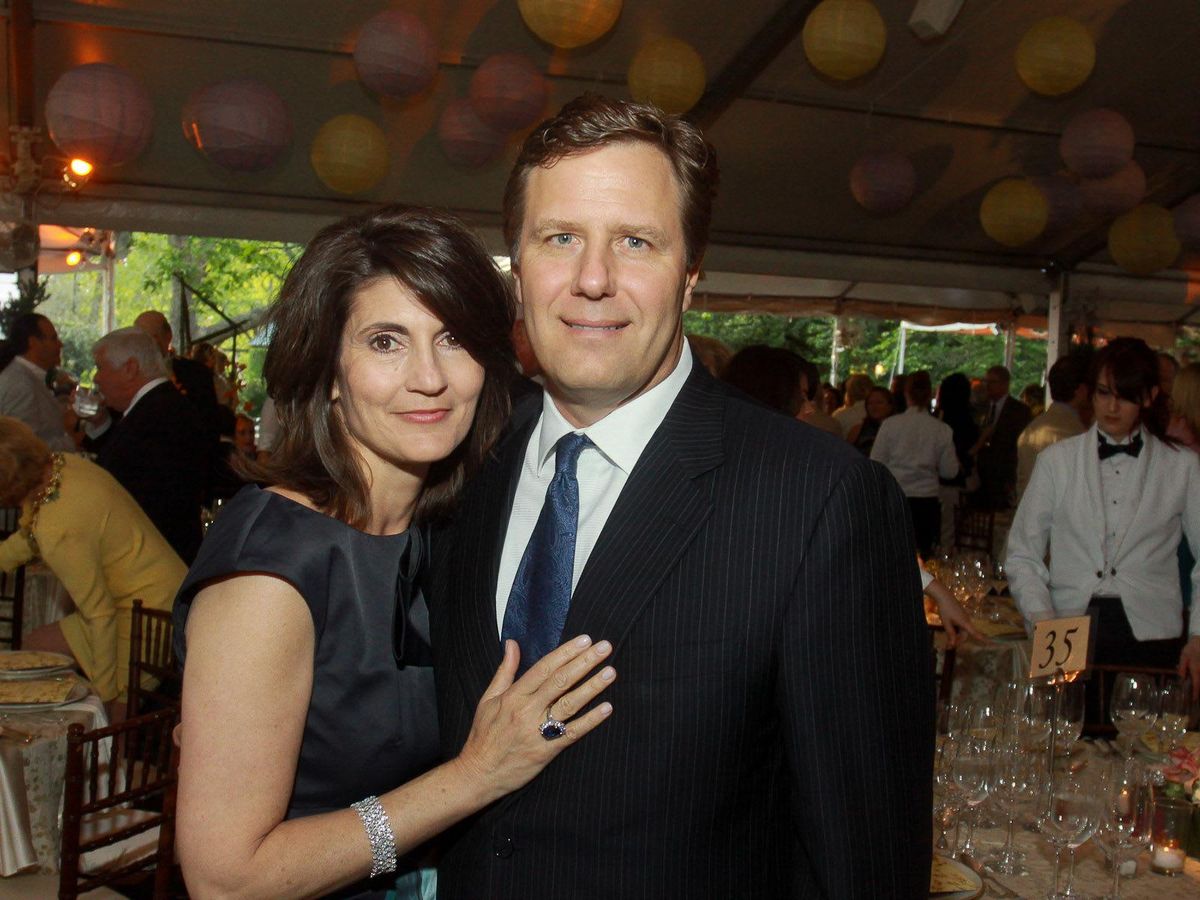 Elizabeth and David Grzebinski at the Bayou Bend Garden Party ...