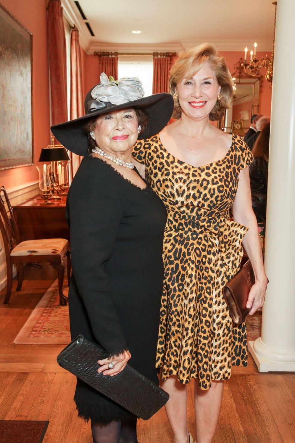 Movers and shakers lead the dish at talkative Art of Conversation ...