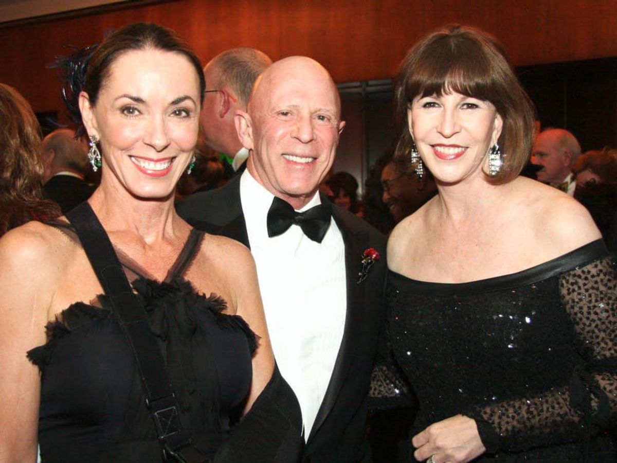 Sue and Lester Smith with Shelby Hodge a the Children's Charity Gala ...