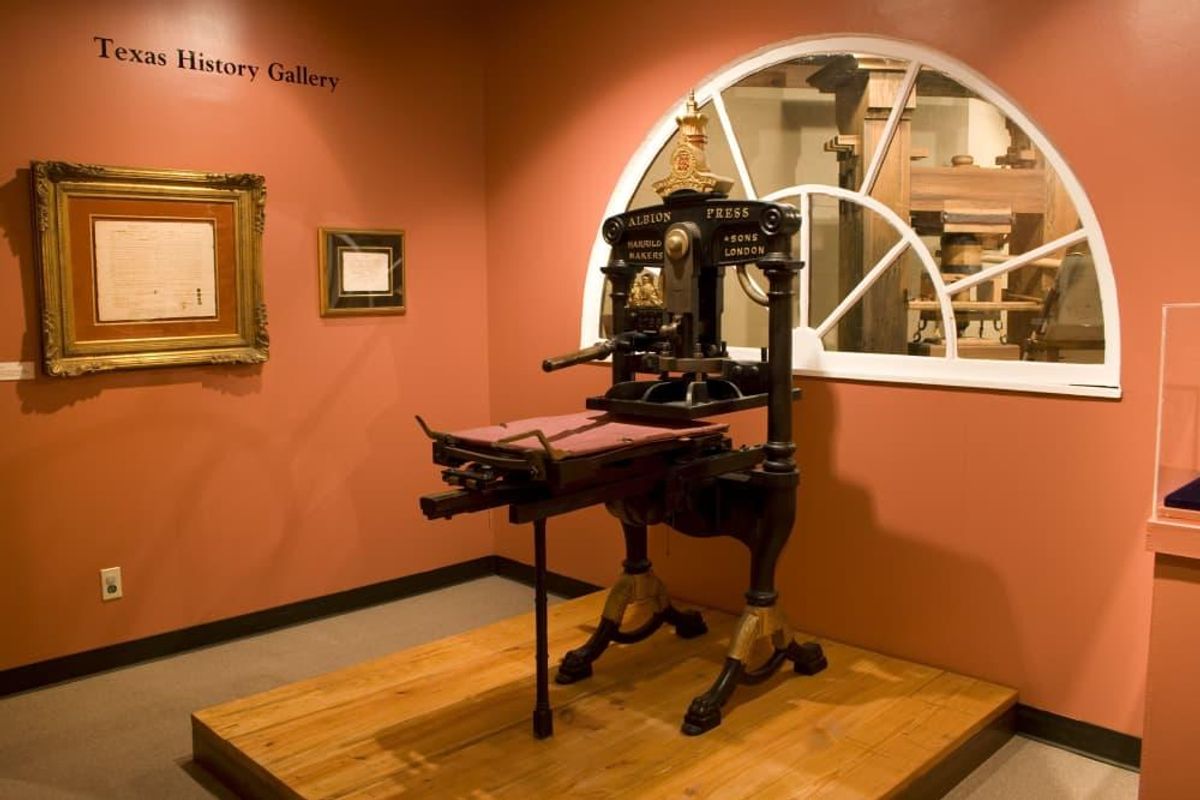 Albion Press, similar to press used by Samuel Bangs, first printer in ...