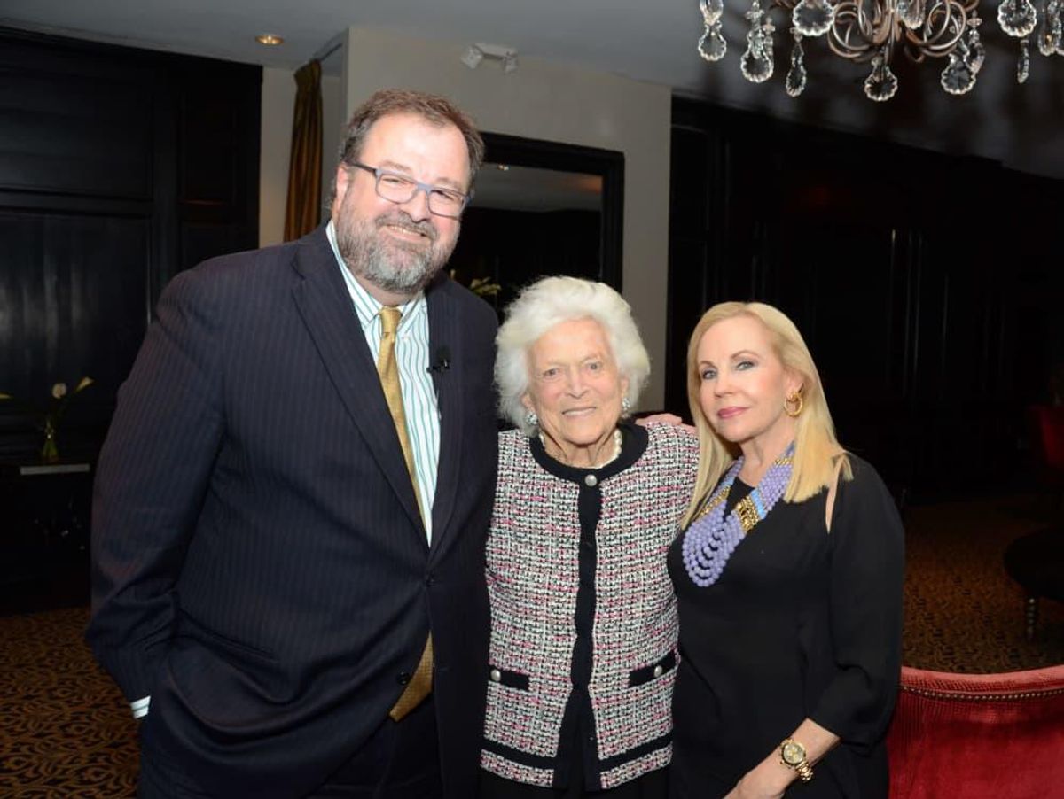 Dr. Bob Sanborn, Barbara Bush, Carolyn Farb at the Children at Risk ...