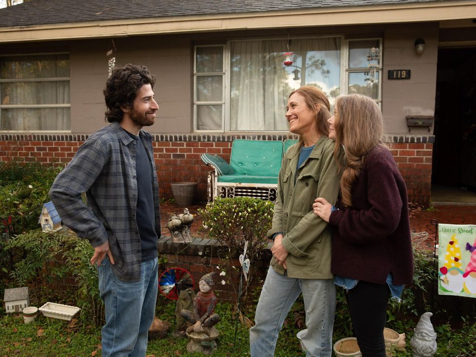 Acting generations come together for awkward family drama Sam & Kate - CultureMap Houston