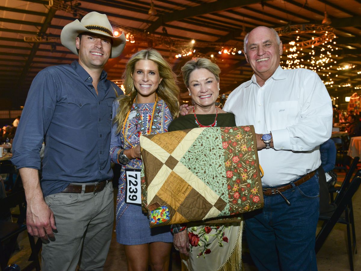 Jay and Allie Fields, left, with Linda and J.D. Fields helped Cattle ...