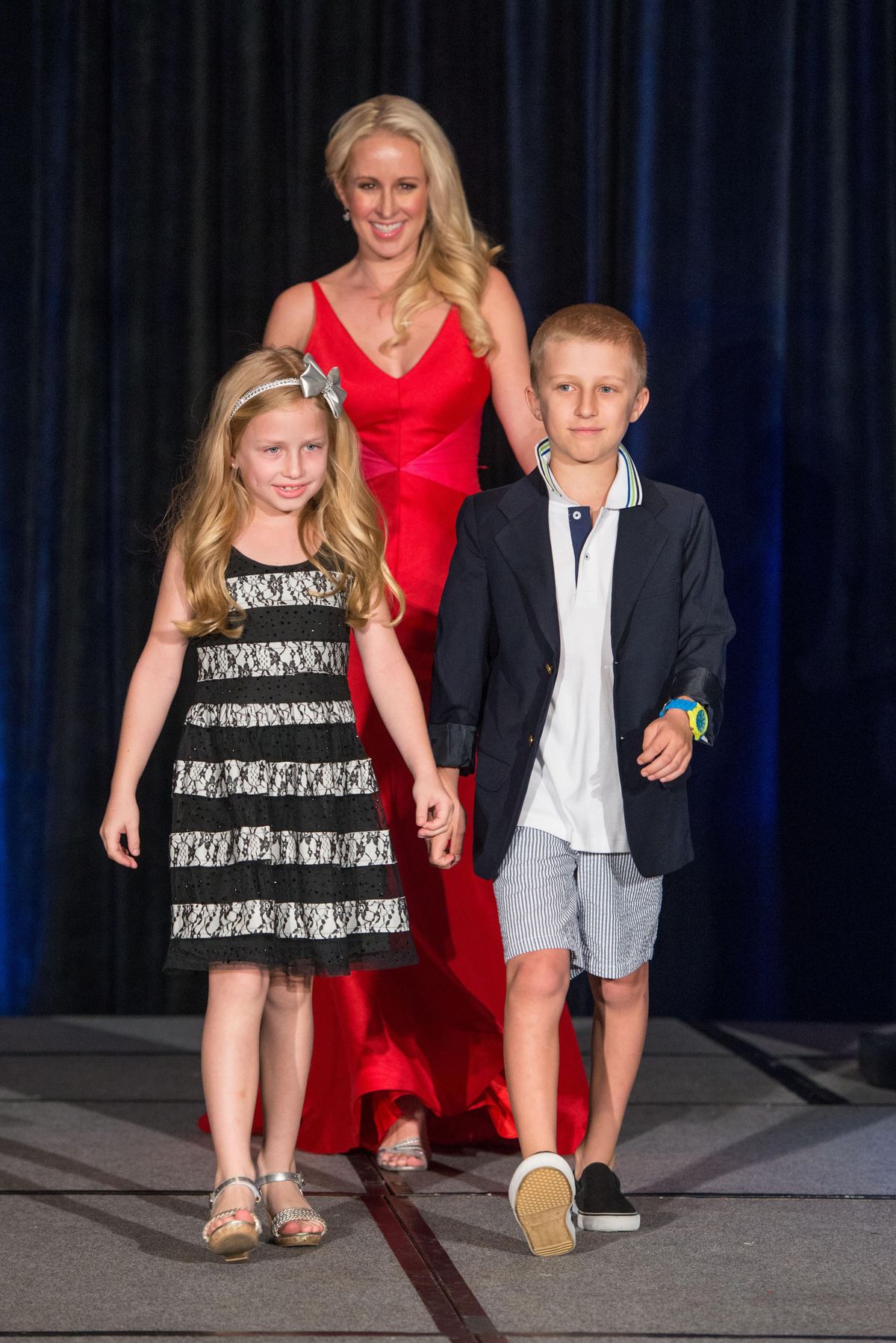 Jennifer Brown with her daughter and son, Isabel and Noah. - CultureMap ...