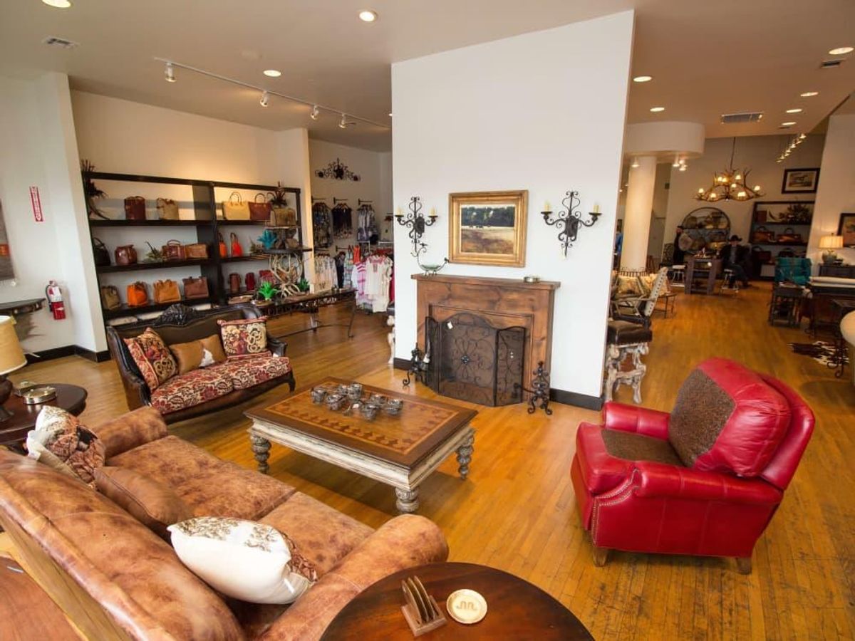 The River Oaks Shopping Center King Ranch Saddle Shop opens with a ...