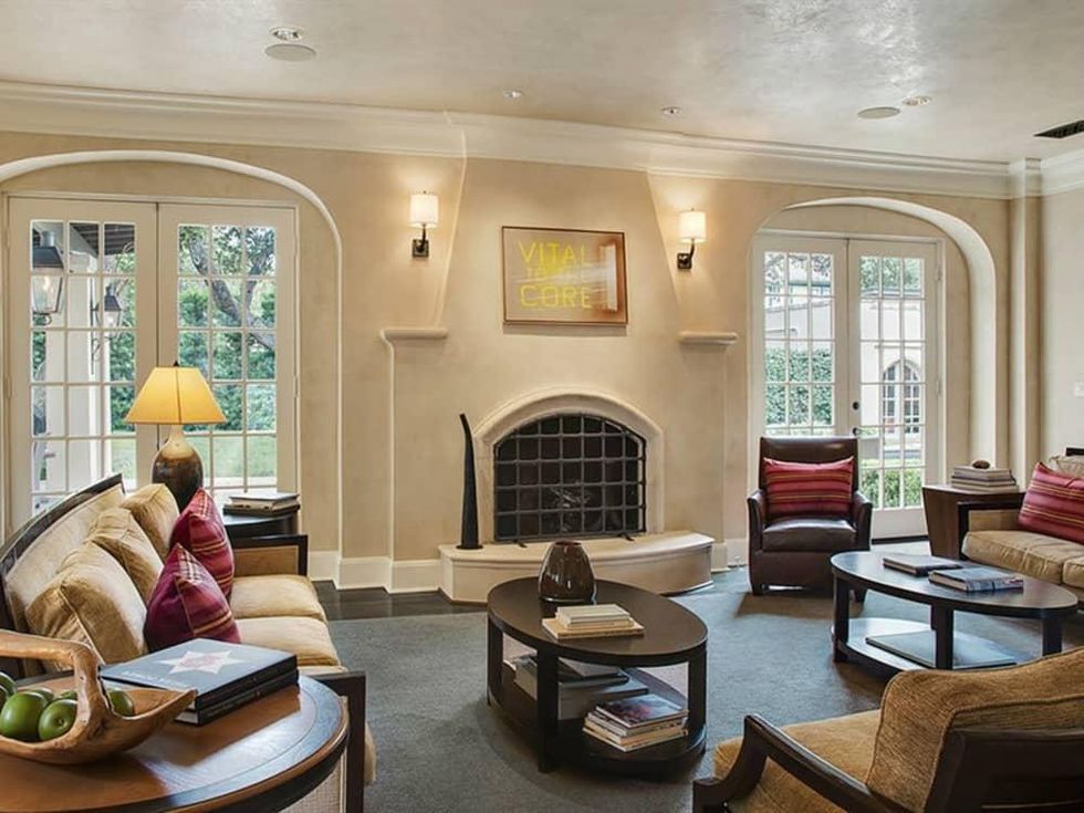 Lance Armstrong's Austin mansion cycles back onto the market — with new ...
