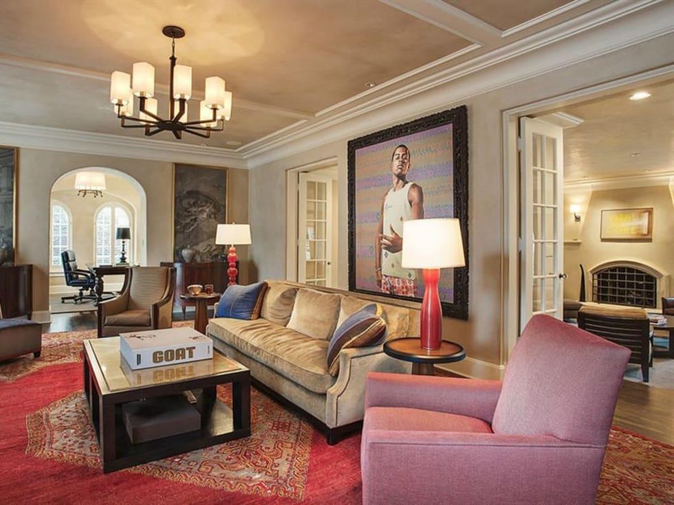 Lance Armstrong's Austin mansion cycles back onto the market — with new ...