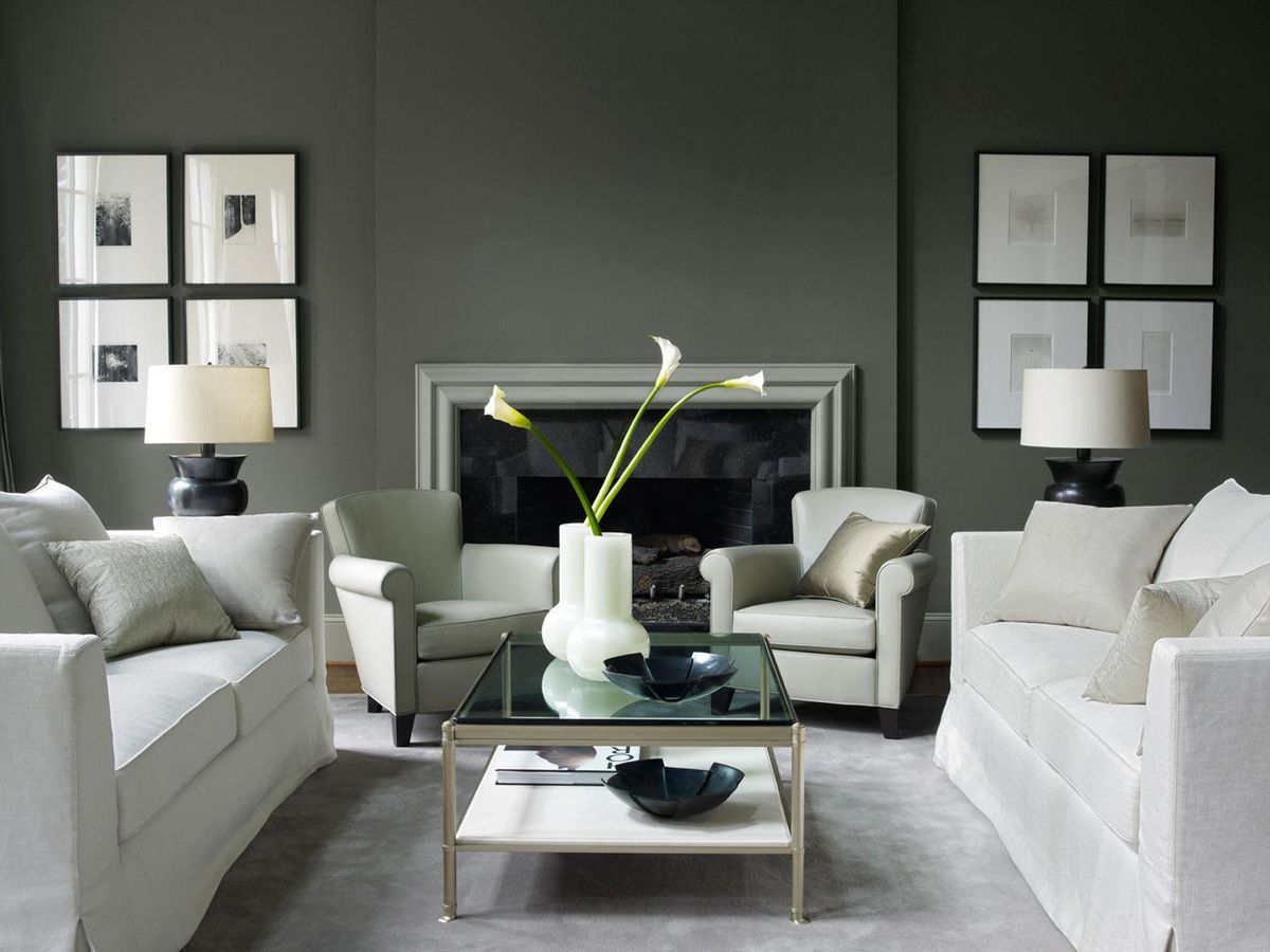 Symmetrical composition in this Nancy Braithwaite-designed living room ...