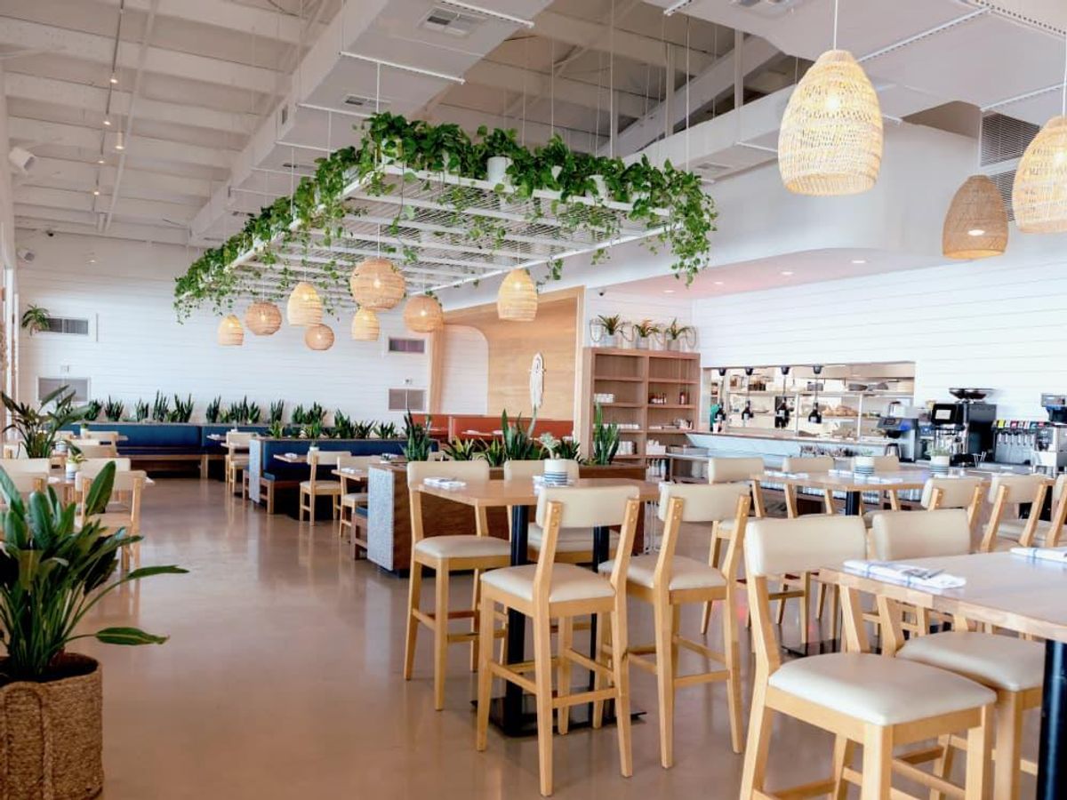 A look inside Pier 6 Seafood & Oyster House. - CultureMap Houston