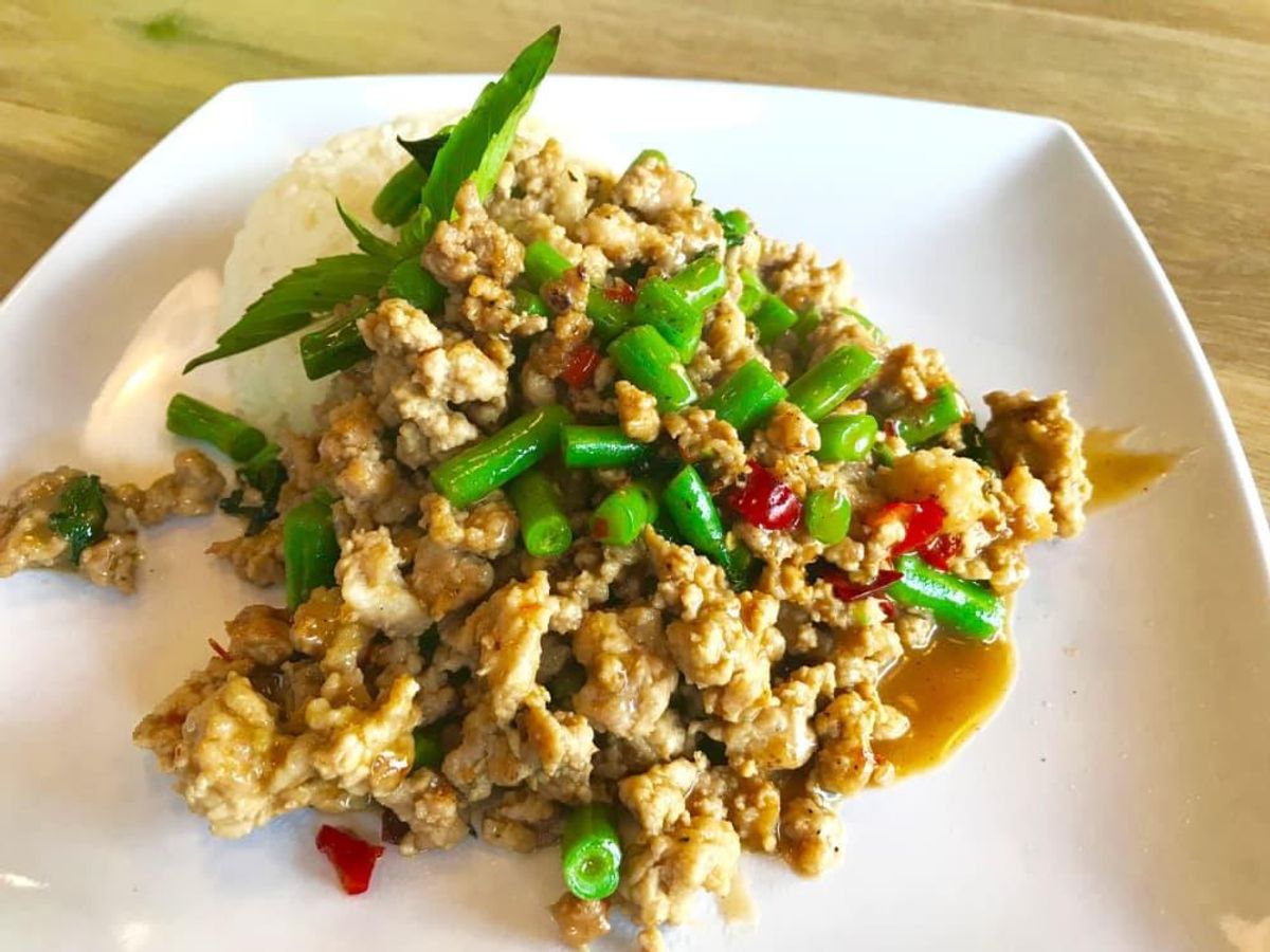 Pad Krapow Moo: stir-fried pork with with Thai basil and green beans ...