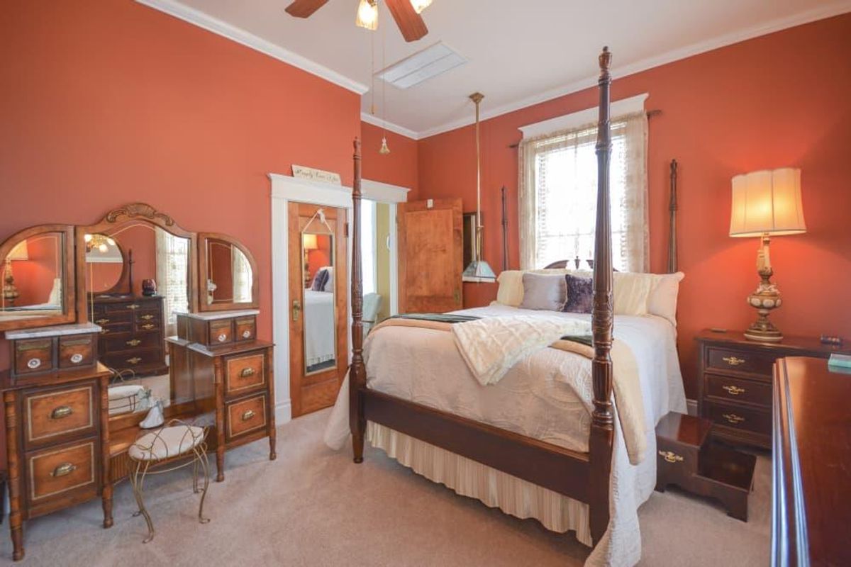 An additional bedroom. - CultureMap Houston