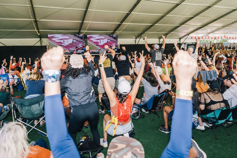 ACL Fest 2023 in photos: The top moments and stage looks of Weekend One ...